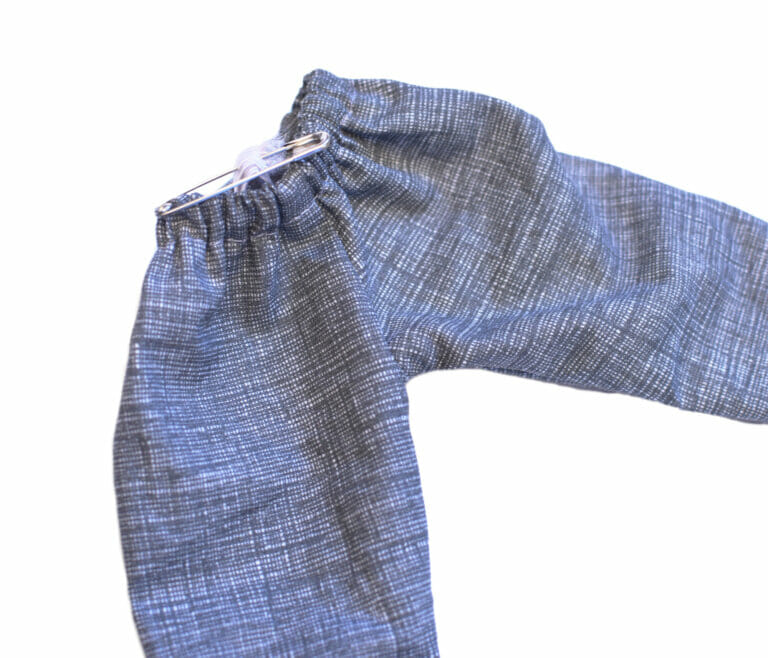 Sew cute cotton pants for your 12" doll in 10 minutes (free pattern ...