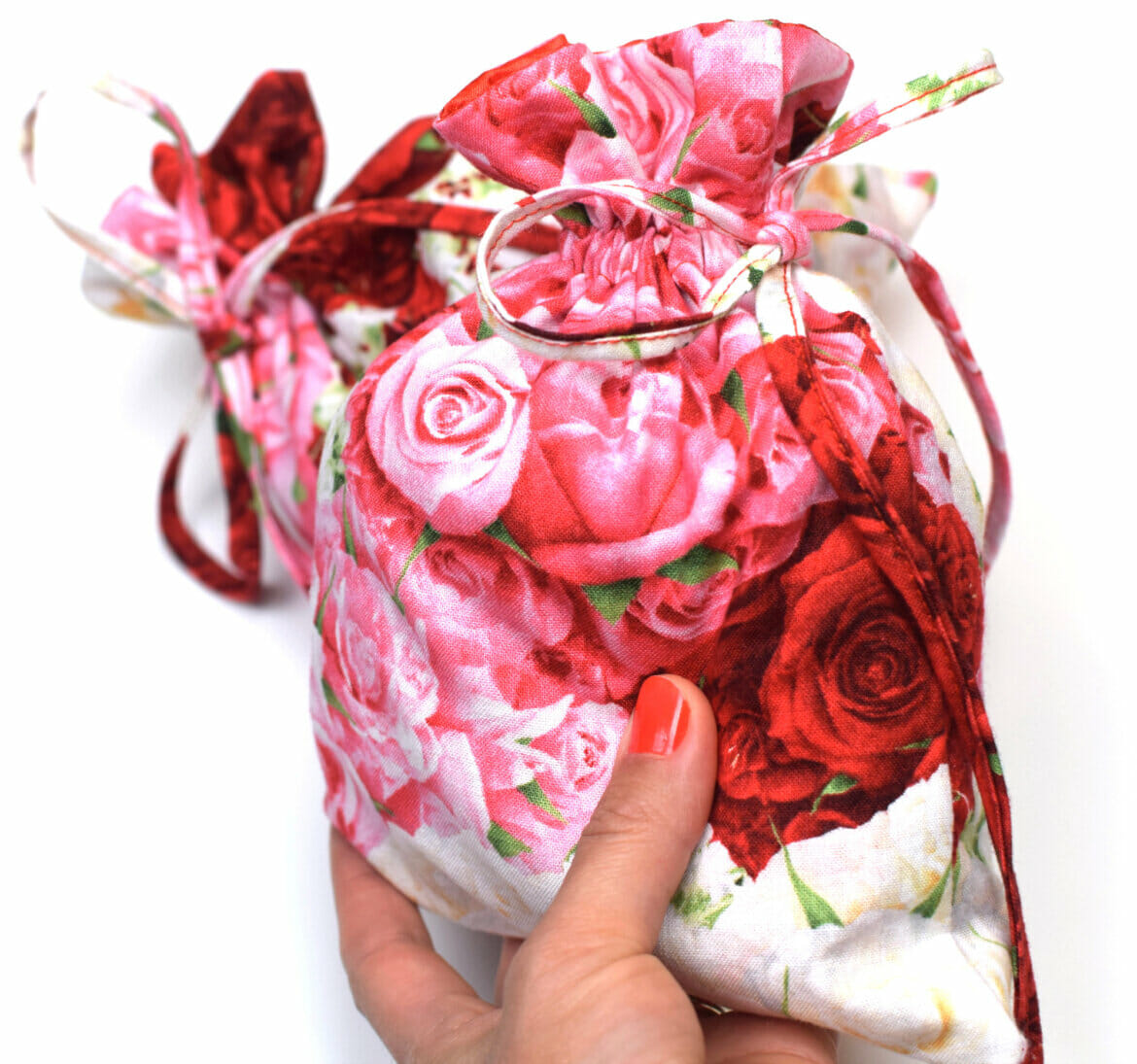 Sew a lined drawstring bag in minutes - perfect for gifts and storage ...