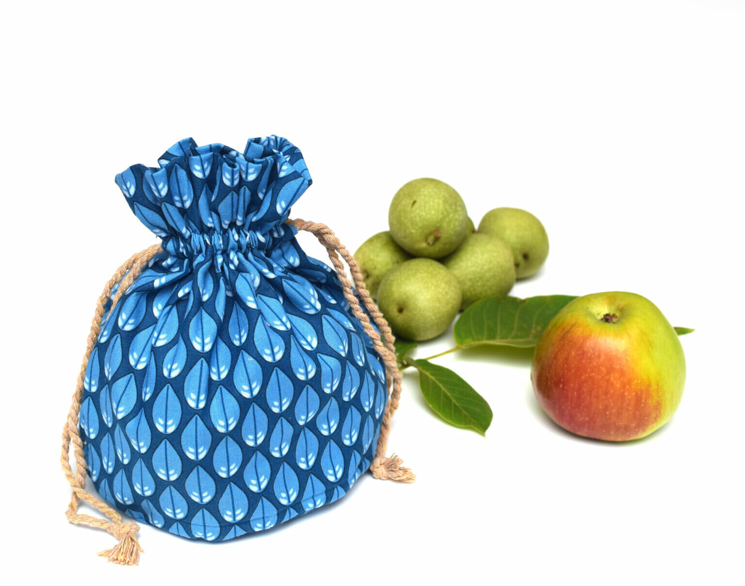 Sew a practical and pretty round bottom drawstring bag (free pattern ...