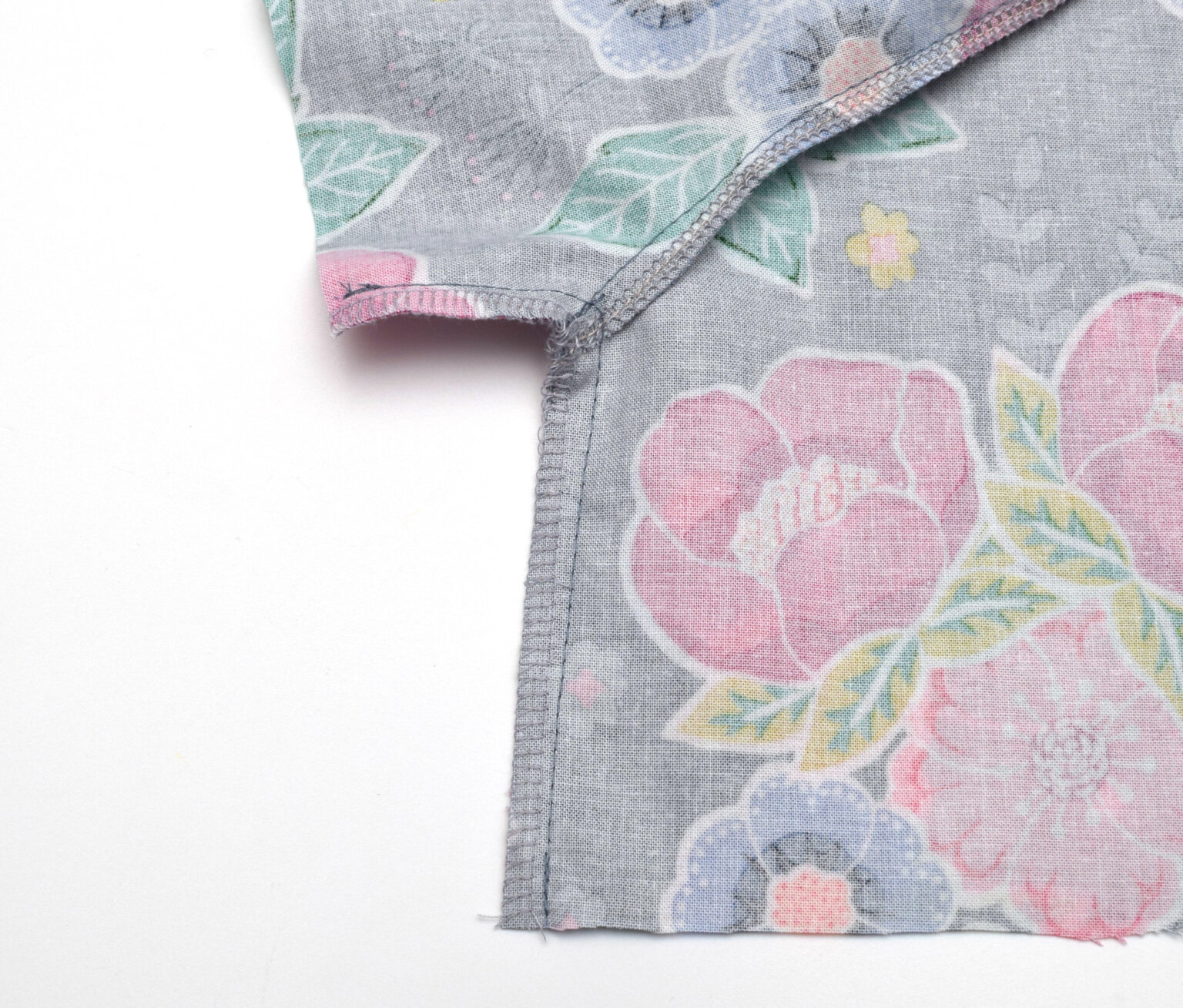 Sew an easy princess tulle dress for little girls with this free ...