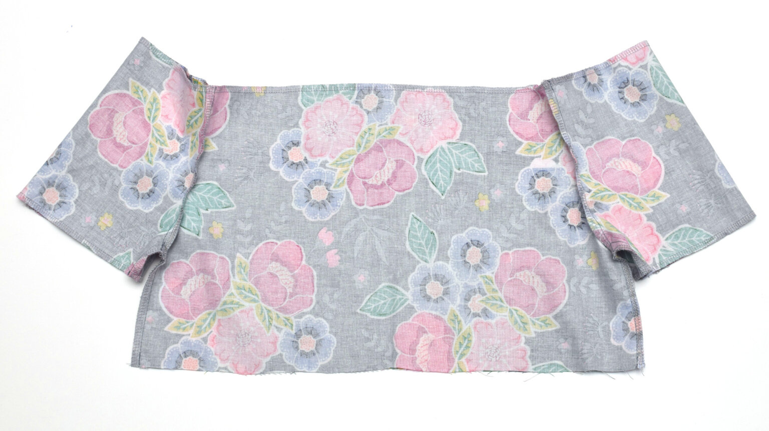 Sew an easy princess tulle dress for little girls with this free ...