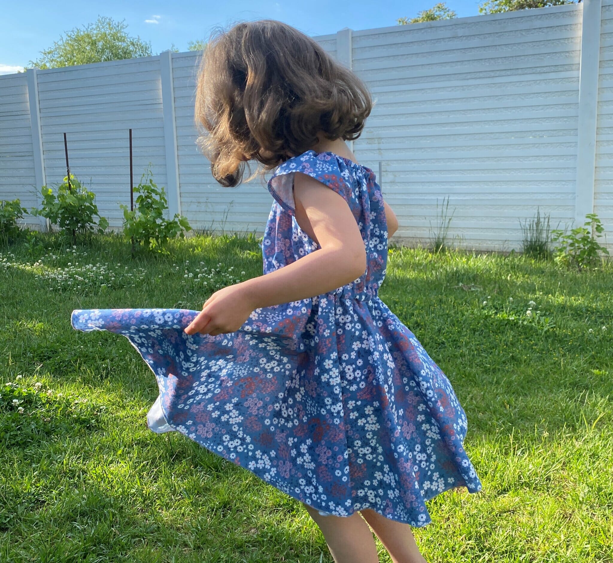 Sew a cute twirly circle skirt dress for little girls - free pattern ...