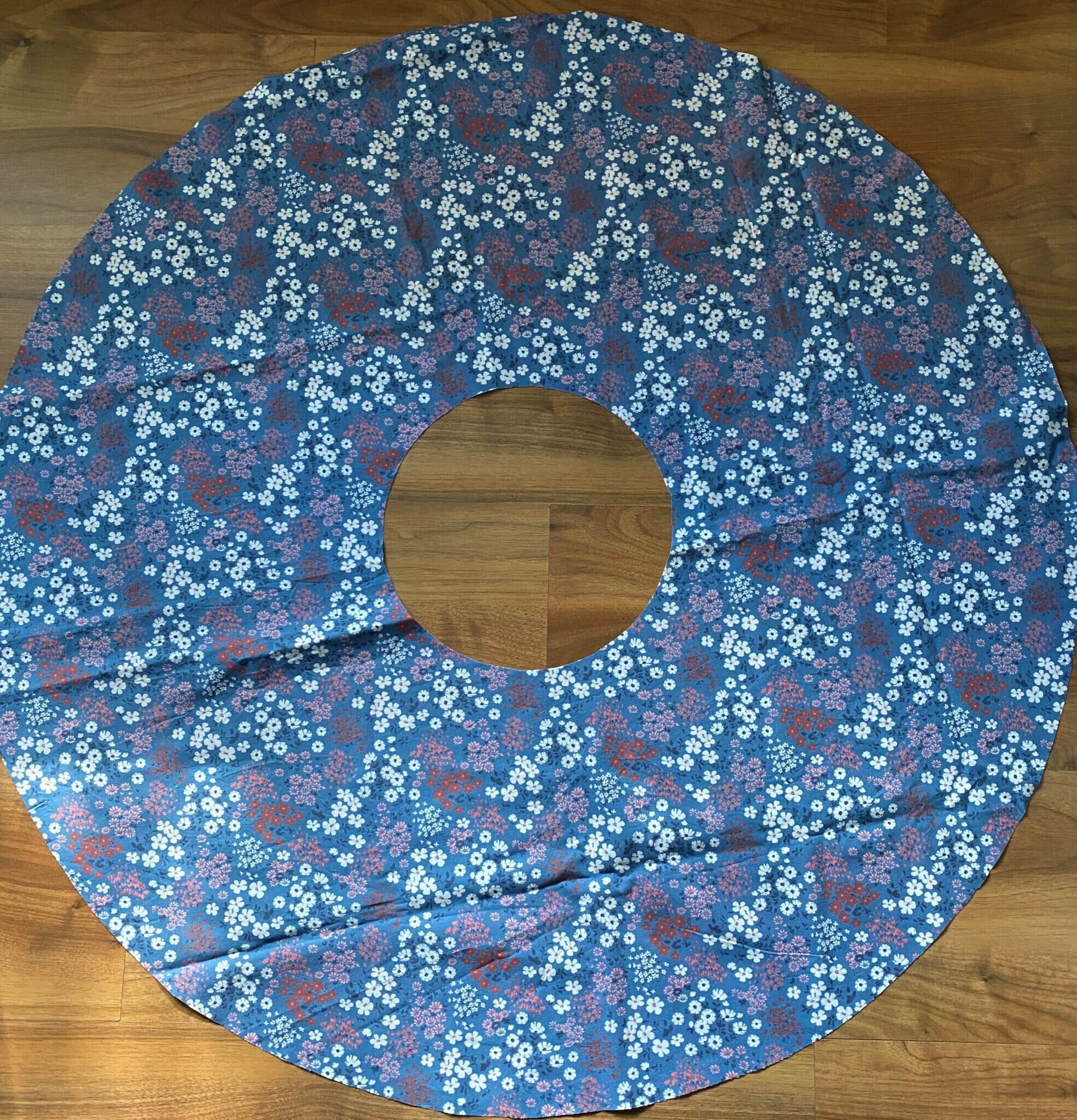 Sew a cute twirly circle skirt dress for little girls - free pattern ...