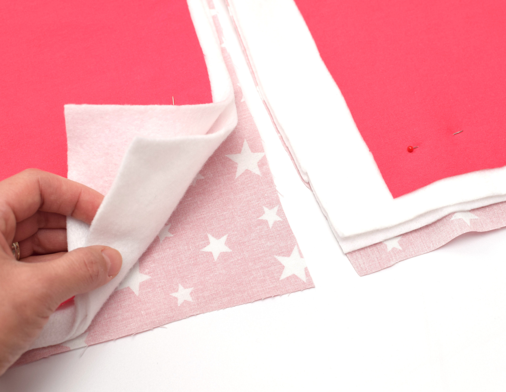 How to sew quilted oven mitts - easy DIY pattern for beginners - I Can ...