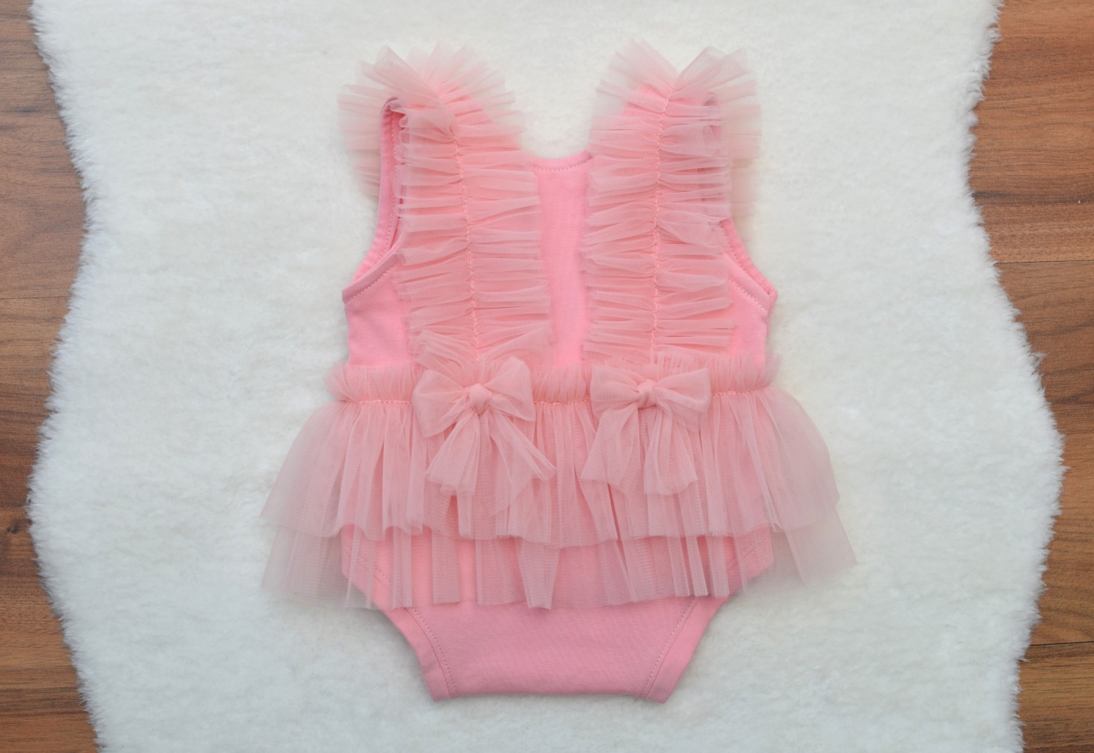 How to make a DIY baby girl ruffle romper - free pattern included - I ...