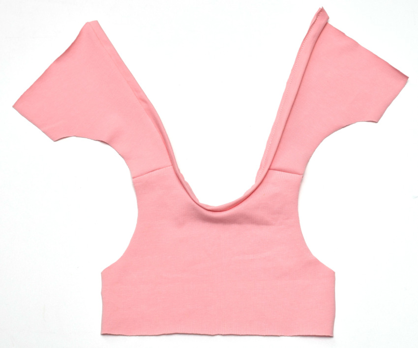 How to make a DIY baby girl ruffle romper - free pattern included - I ...