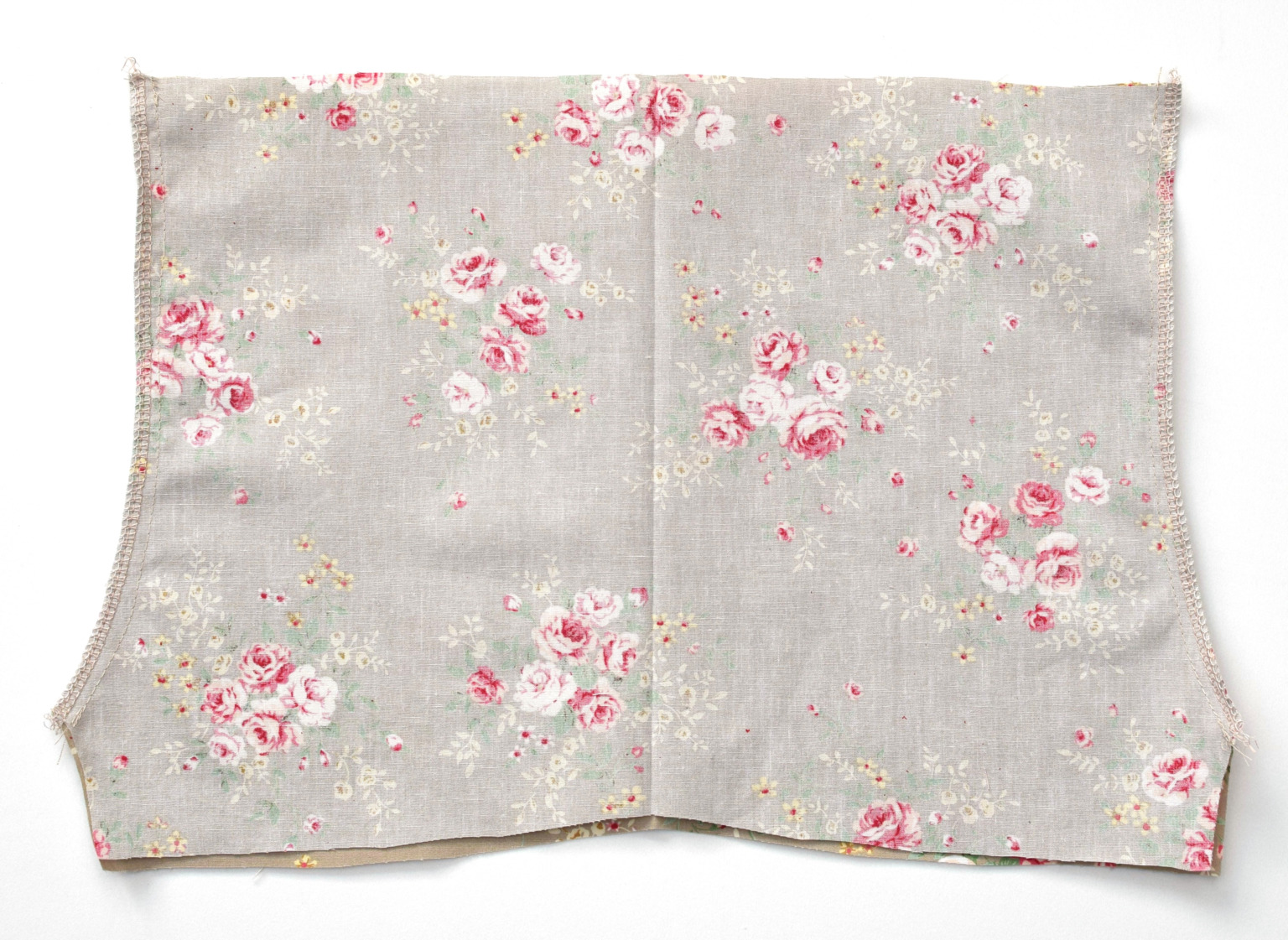 Sew your own baby bloomers with this free pattern (perfect for ...