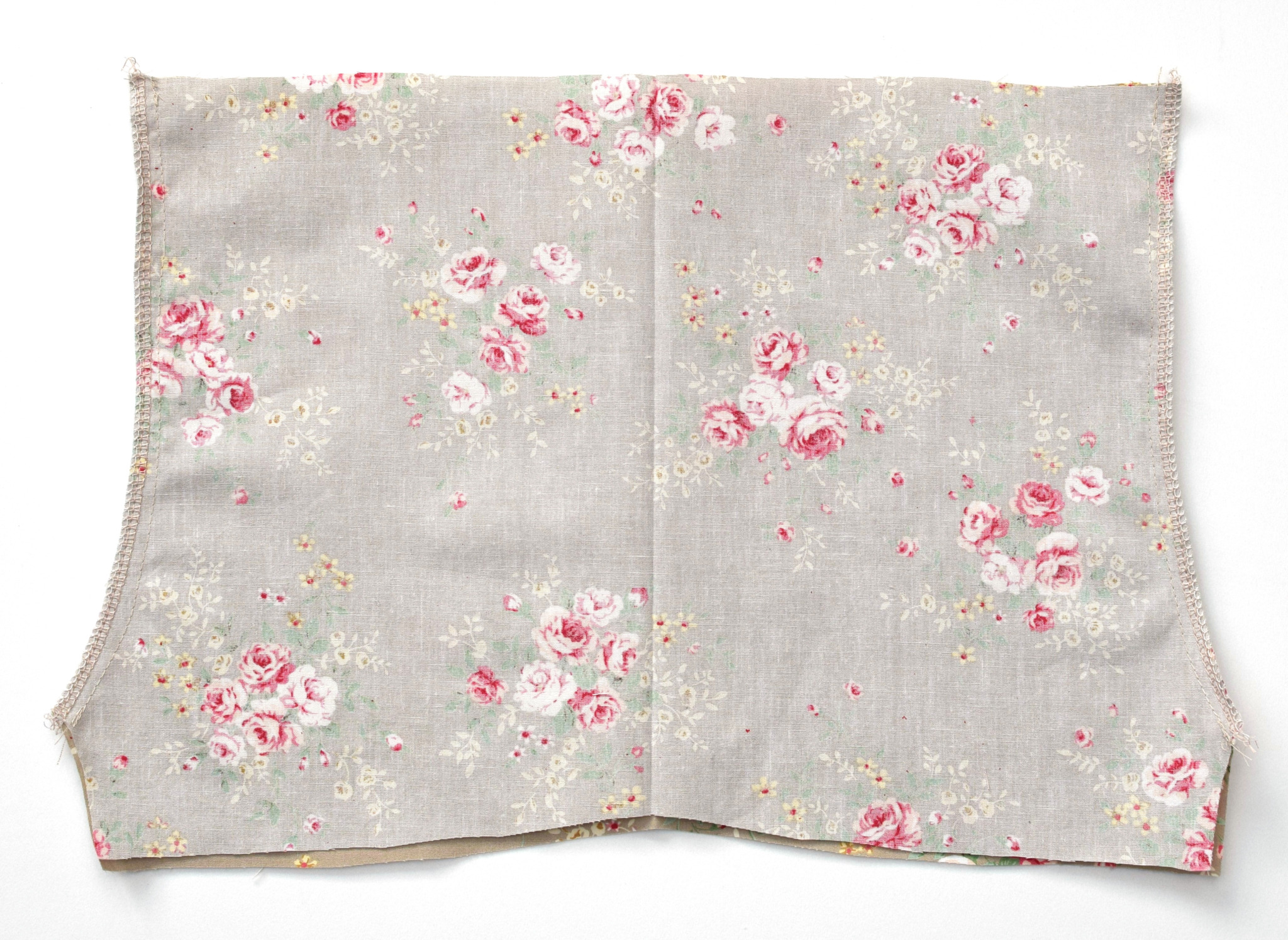 Sew your own baby bloomers with this free pattern (perfect for ...