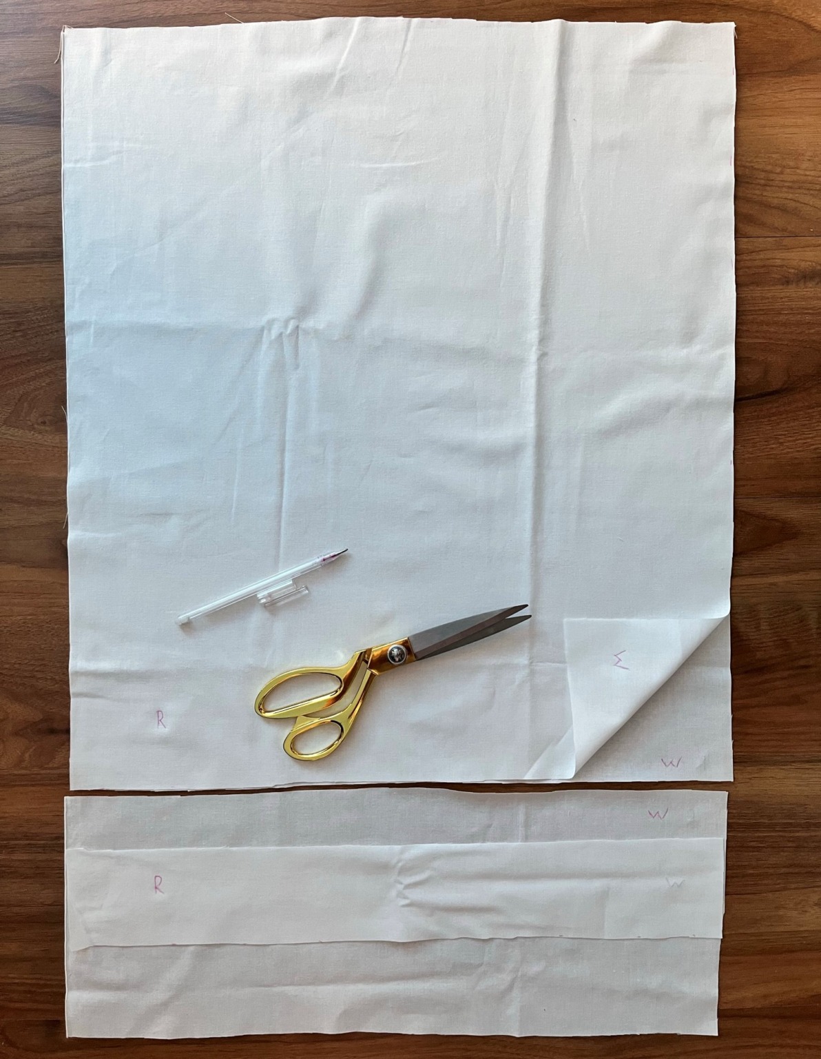 How to make an easy envelope pillowcase with ties - DIY tutorial - I ...