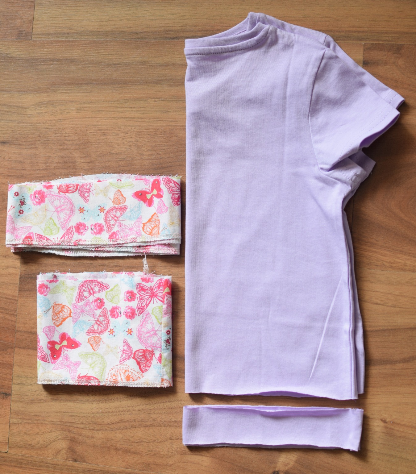 Easy t-shirt refashion. How to add ruffles tutorial - I Can Sew This