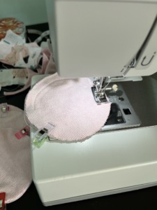 How to make reusable cotton rounds - a simple, eco-friendly DIY - I Can ...