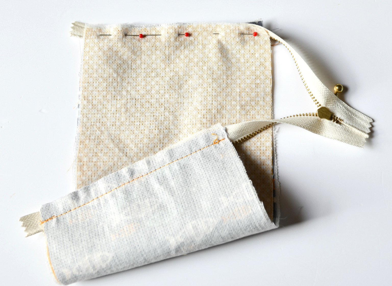 How to sew a mini zipper pouch in under 30 minutes: free pattern - I ...