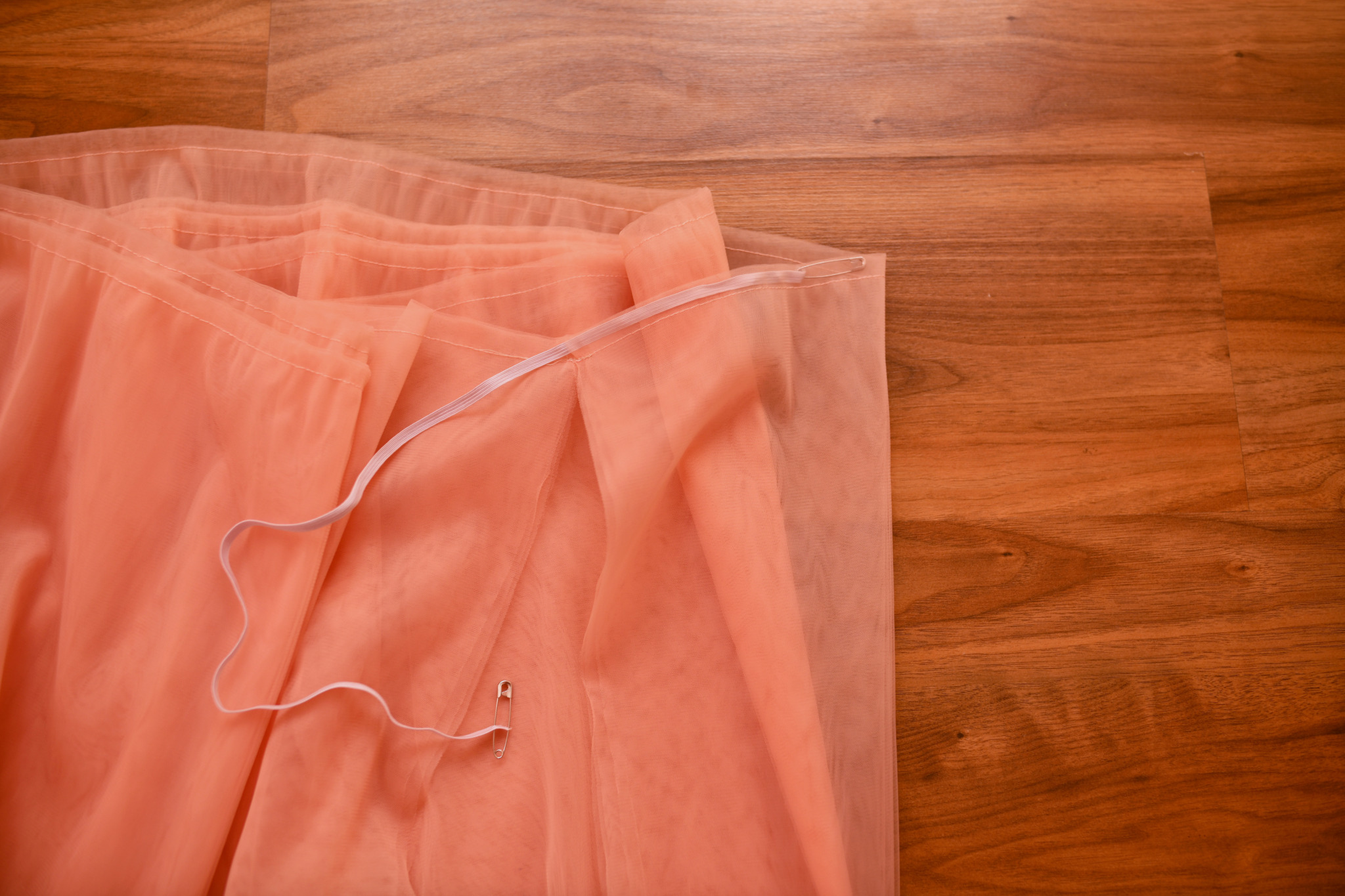 How to make a fun, fluffy tutu skirt - one-seam tulle tutorial - I Can ...