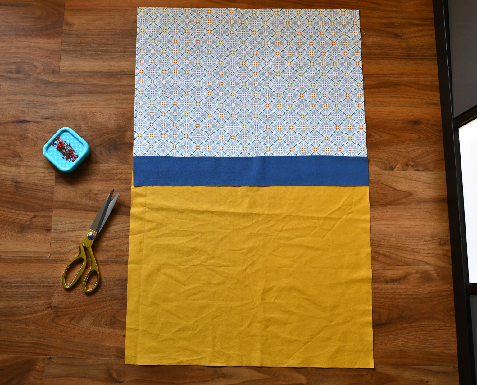 Easy DIY pillowcase: Free pattern for beginners - I Can Sew This