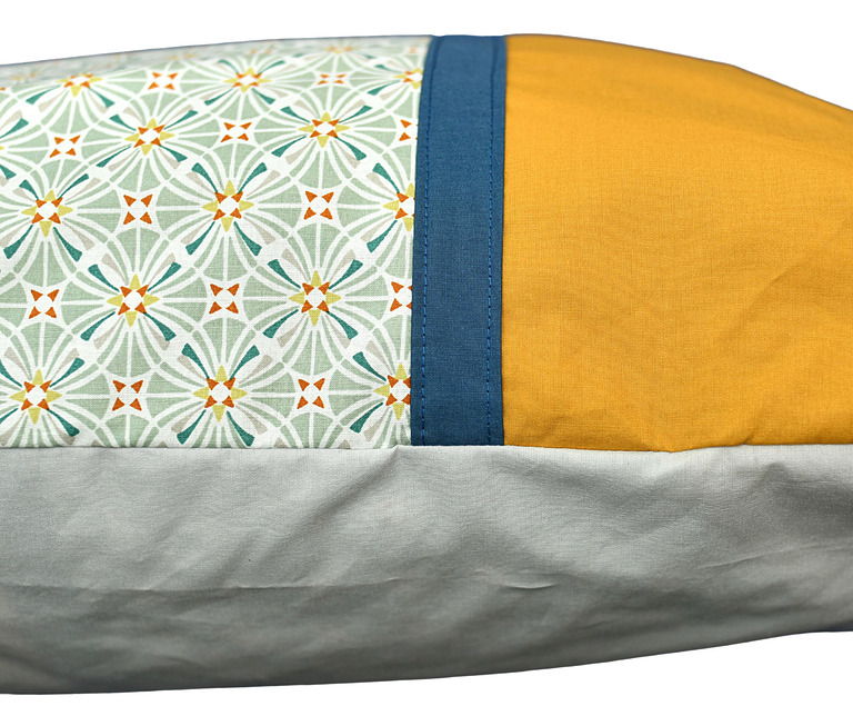 Easy DIY pillowcase: Free pattern for beginners - I Can Sew This