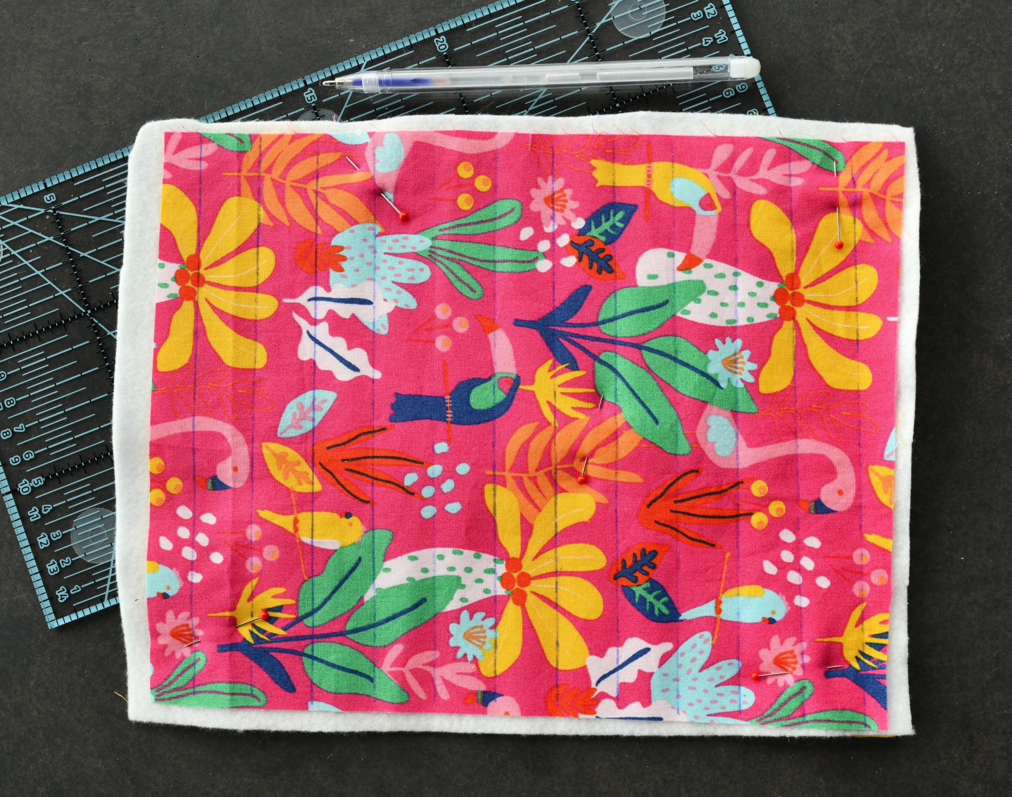 Create a cute and sturdy quilted zipper pouch (free pattern) - I Can ...