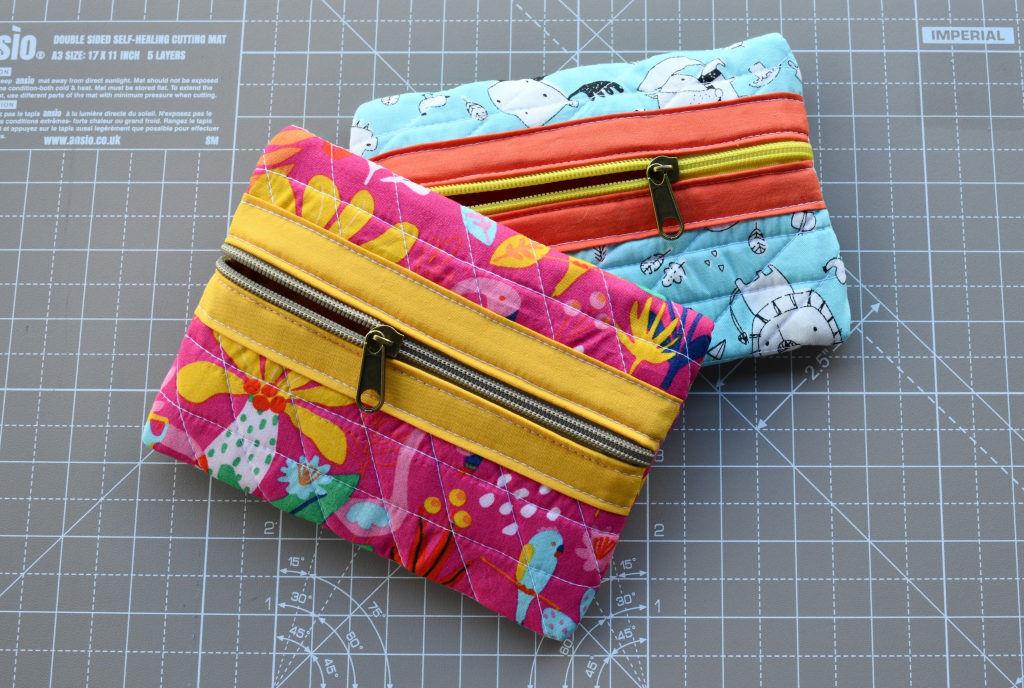 Create a cute and sturdy quilted zipper pouch (free pattern) - I Can Sew This