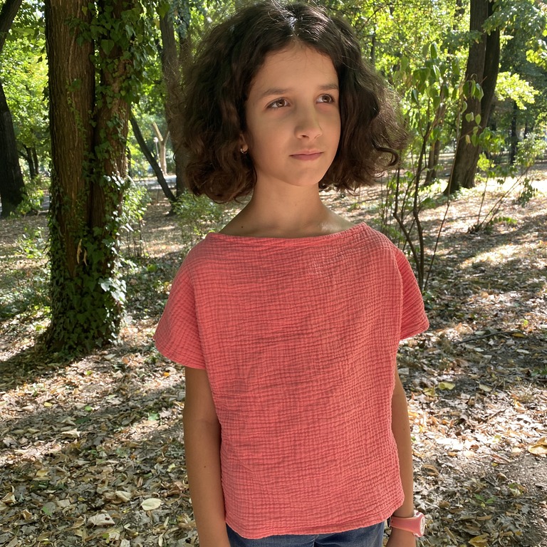 Sew a simple and stylish boxy top for kids in just 1 hour - I Can Sew This