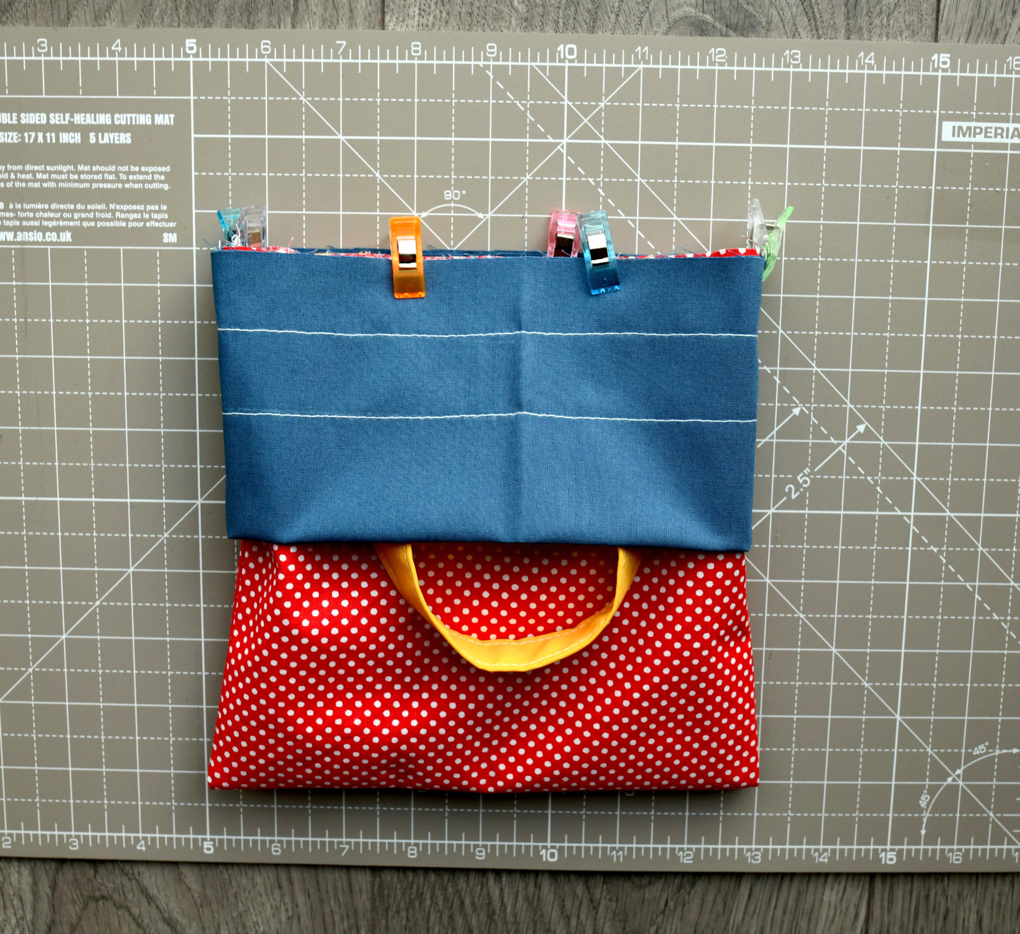 Create a reusable drawstring gift bag in under 1 hour (free pattern ...
