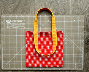 Create a reusable drawstring gift bag in under 1 hour (free pattern ...