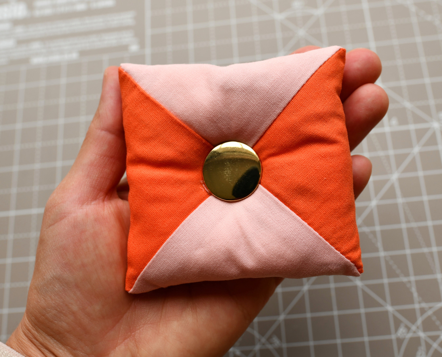 Create a cute and simple two-tone pincushion with fabric scraps - I Can ...