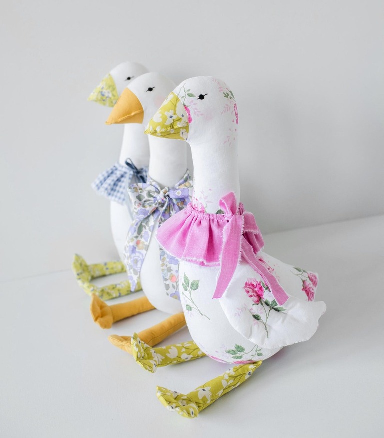 17 adorable fabric goose sewing patterns - I Can Sew This
